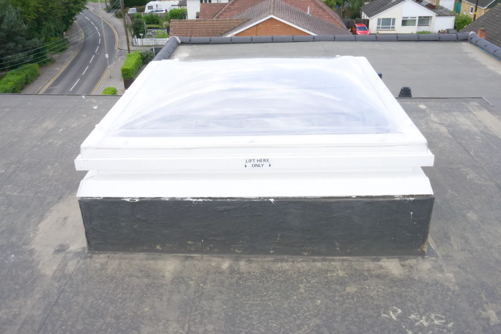 AOV Roof Hatch 1m² GFA - window-openers.com